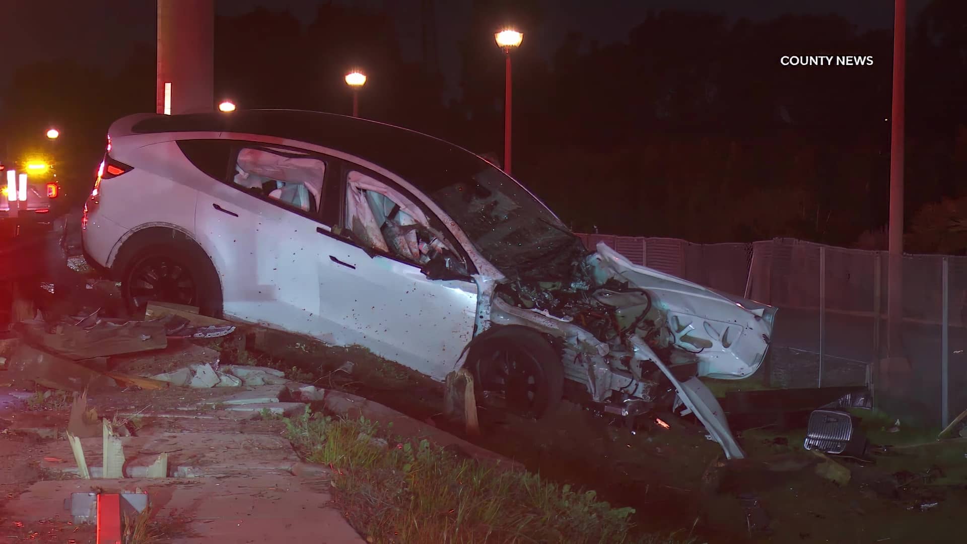 Irvine Tesla Driver Killed In Freeway Crash Countynews Tv