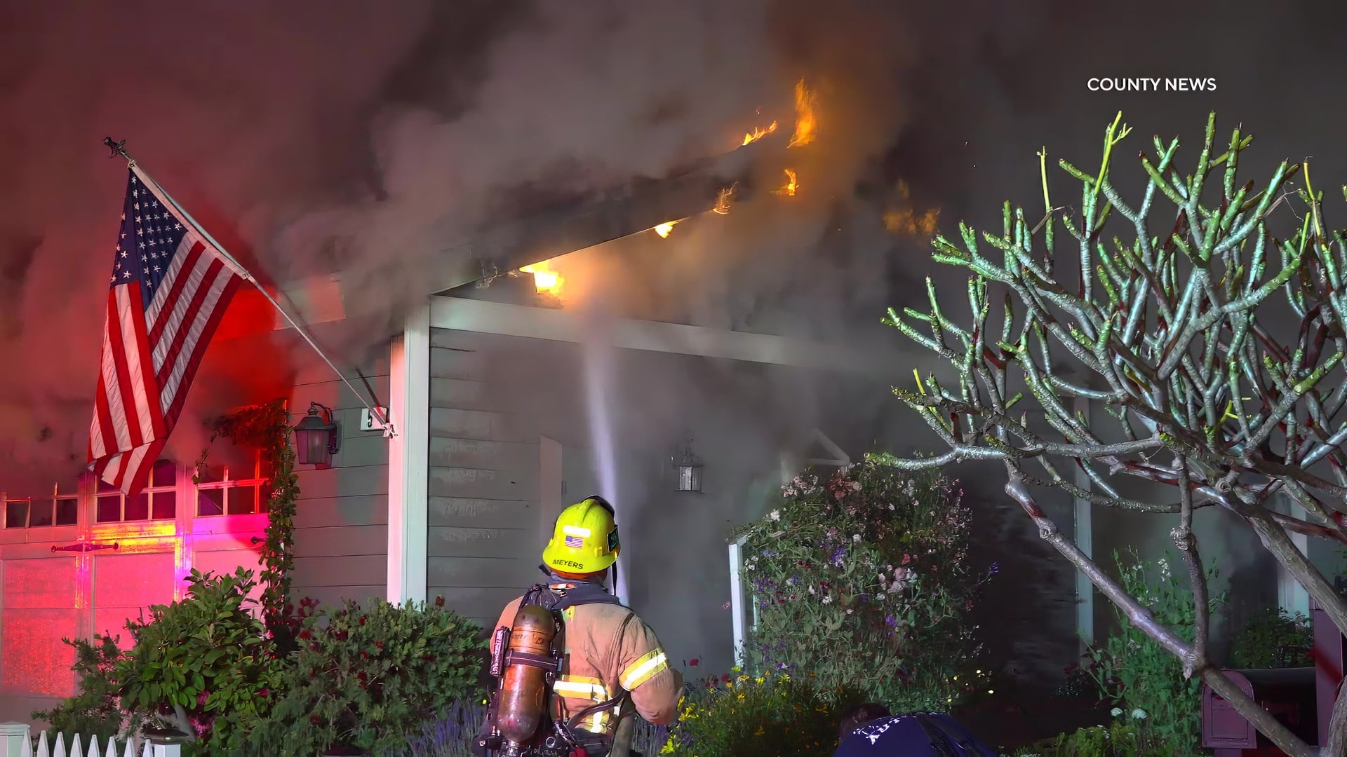 Irvine: Fire Rips Through Residential Garage - CountyNews.TV